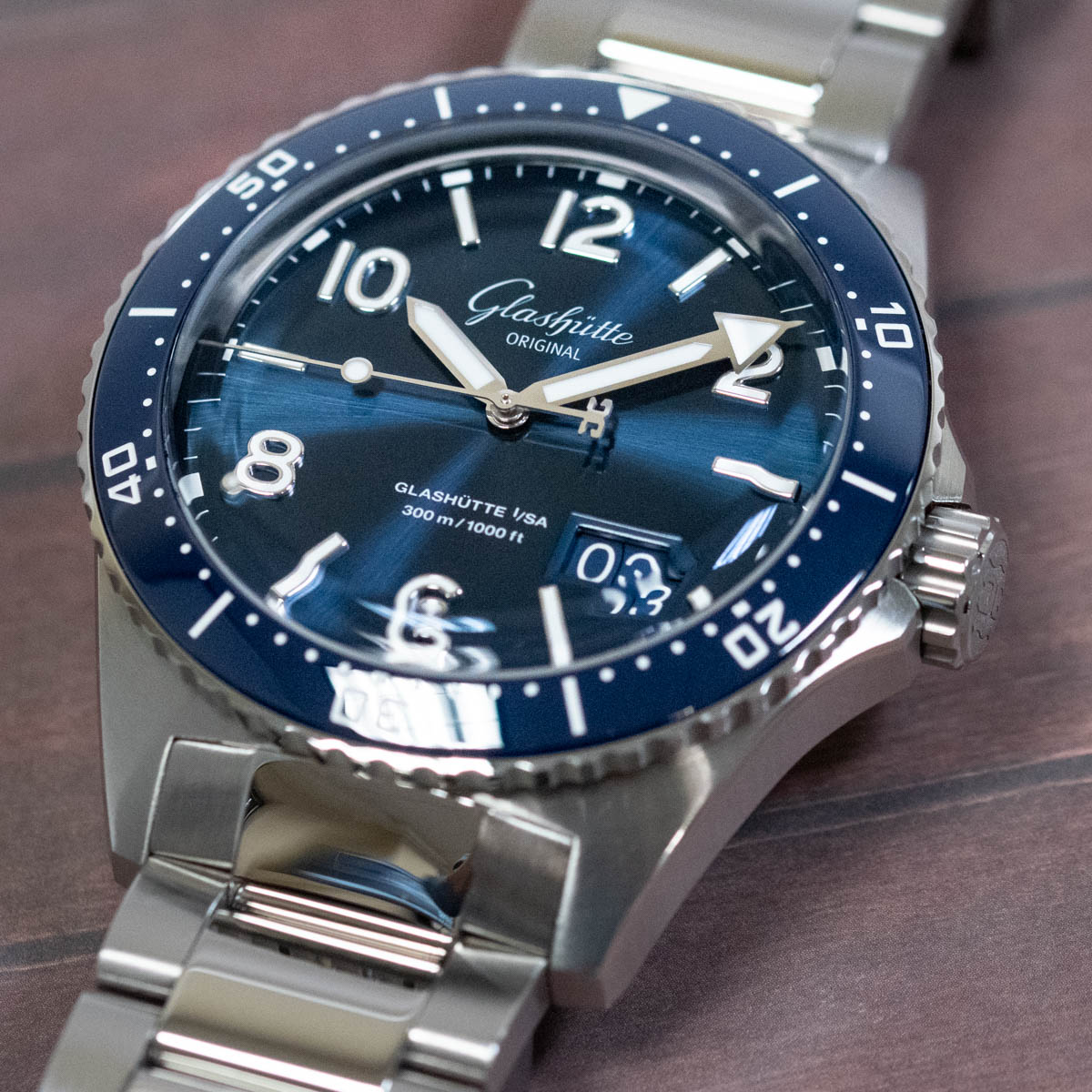 Glashutte Original SeaQ Panorama Date : 1-36-13-02-81-70