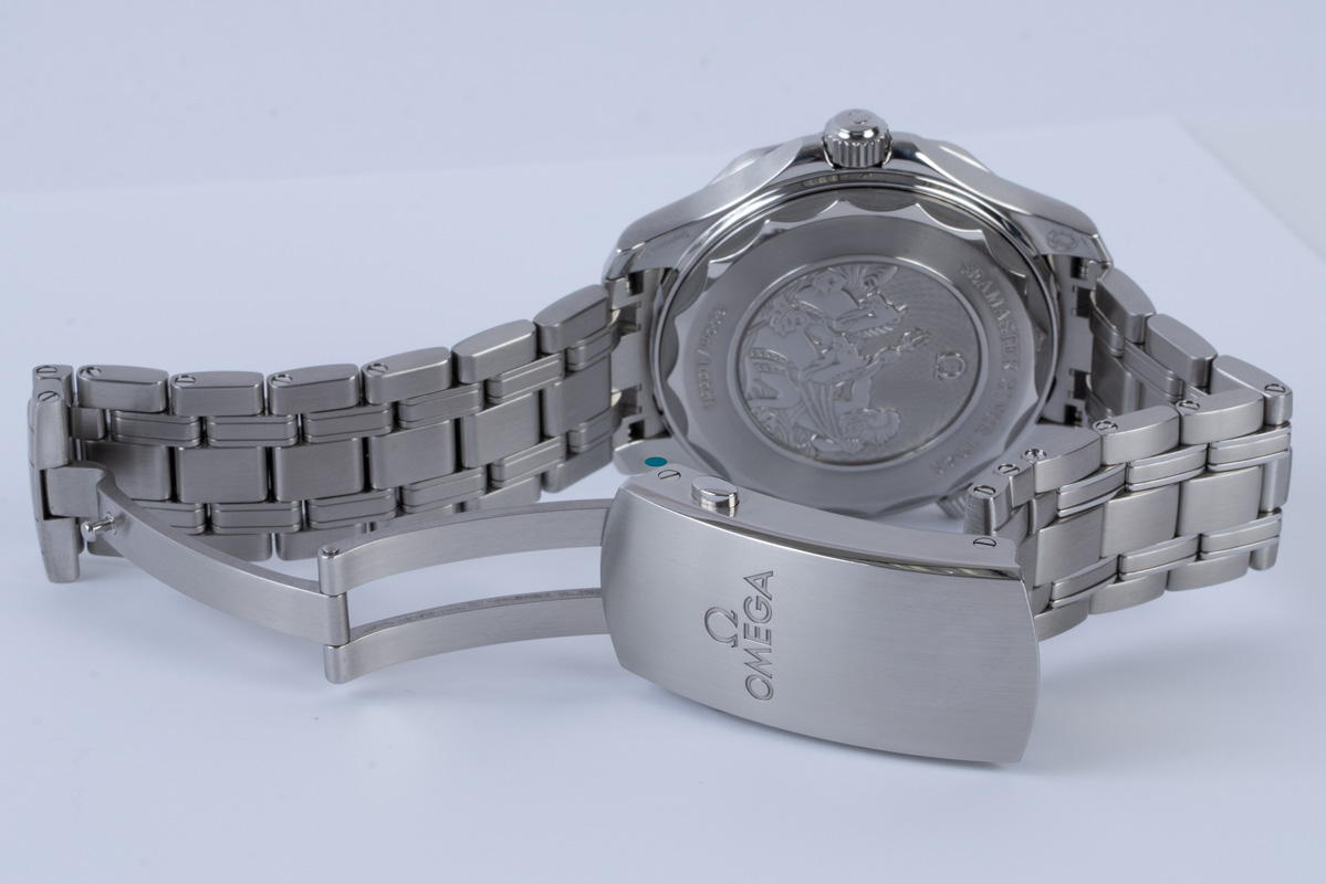 Omega Seamaster Diver 300M 'Summer Blue' : 210.30.42.20.03.003