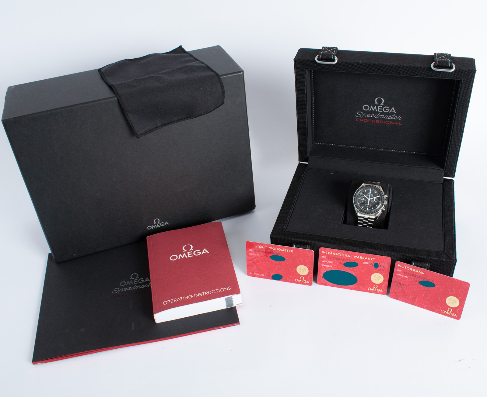 Omega Speedmaster Moonwatch Professional Co-Axial Master Chronometer ...