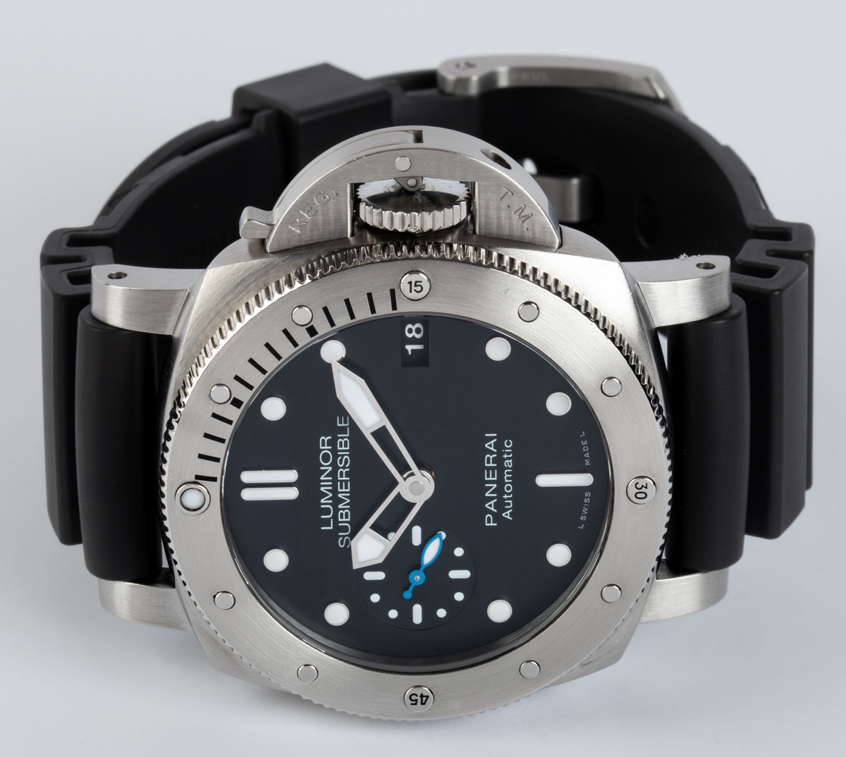 Panerai Luminor Submersible 1950 3 Days Auto 42mm : PAM 682