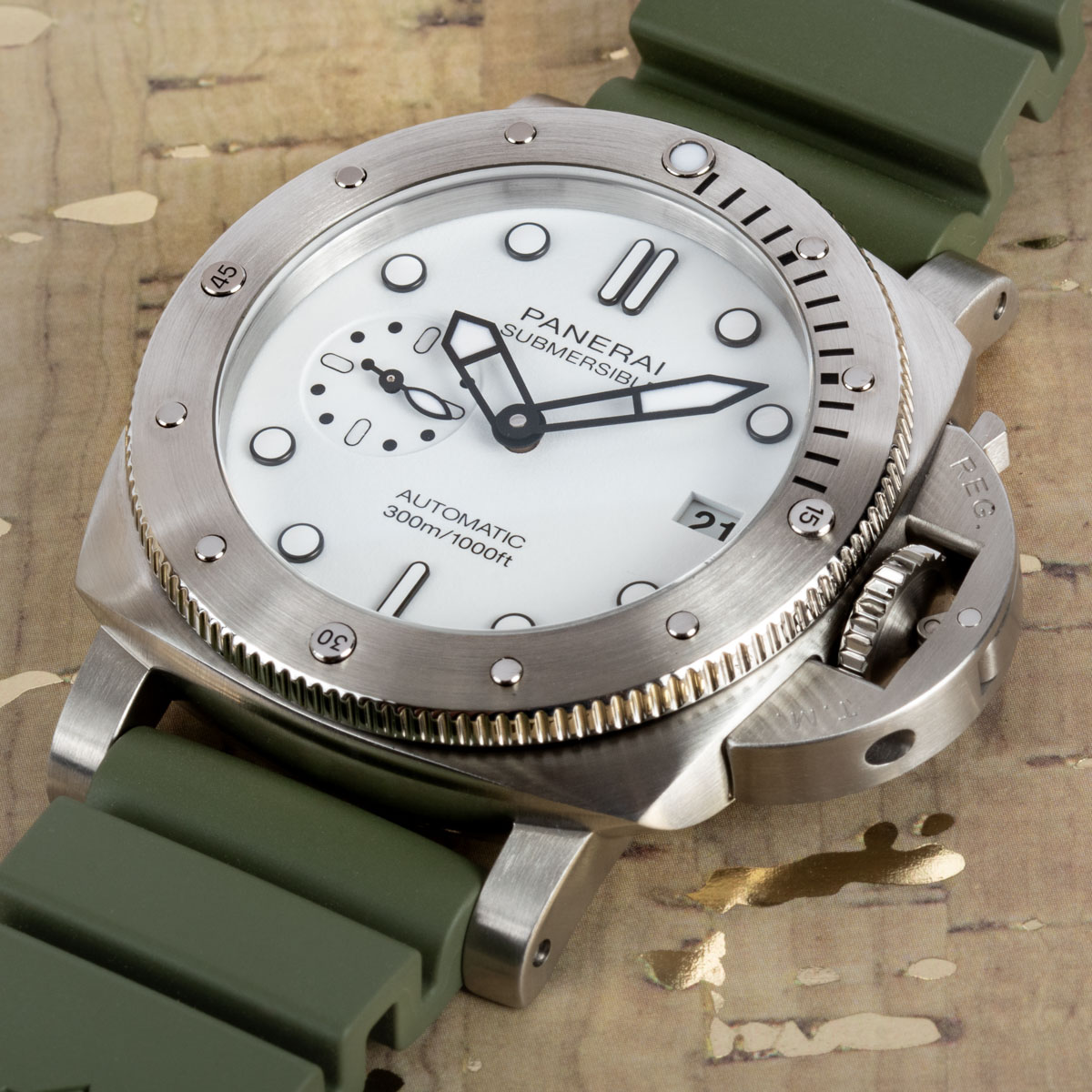 Panerai - Submersible Bianco : PAM 1223 : SOLD OUT : white dial on ...