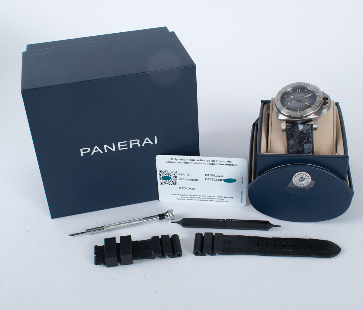 Panerai - Submersible GMT Navy Seals : PAM 1323 : SOLD OUT : degrade ...