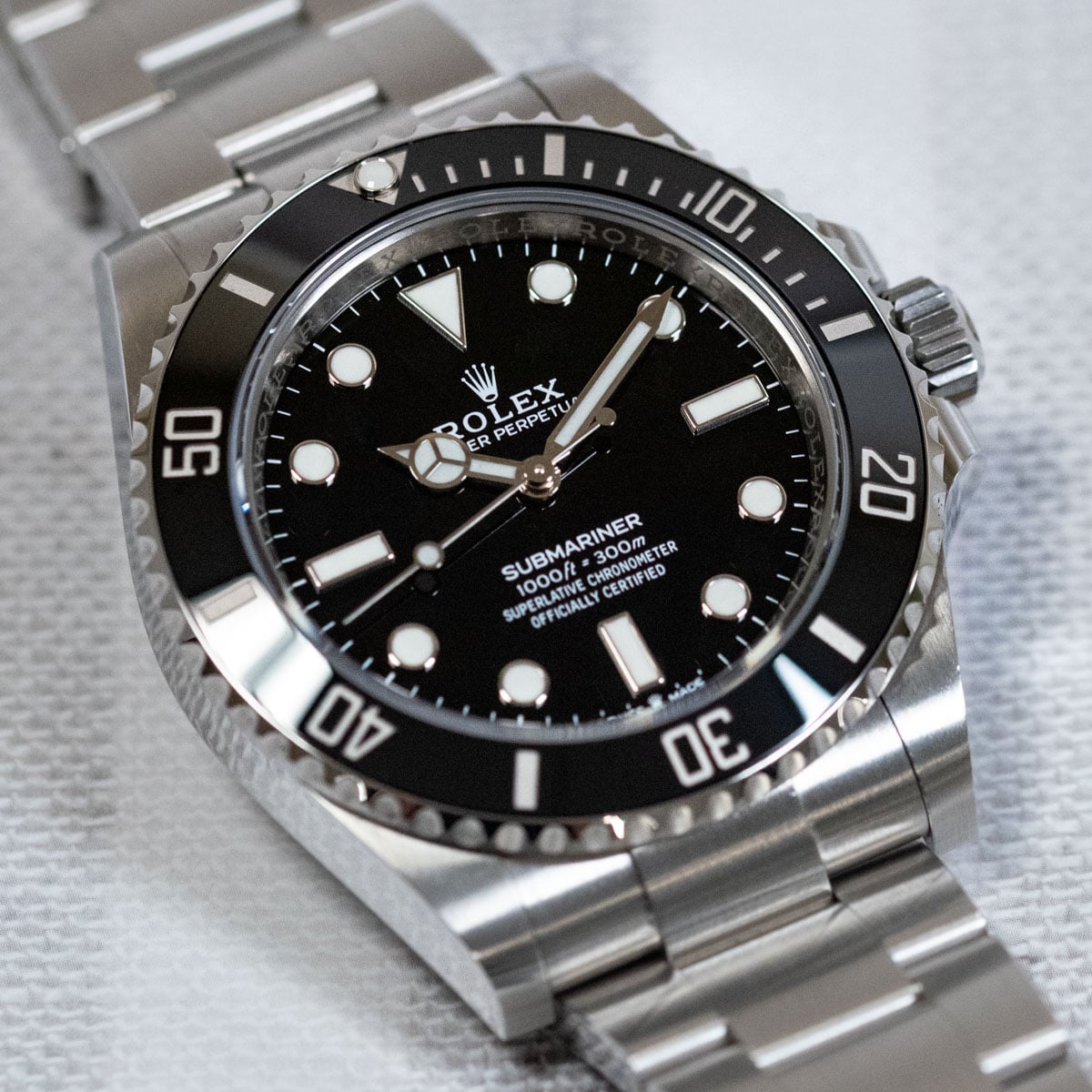 Rolex - Submariner 41 : 124060 : SOLD OUT : black dial on Oyster bracelet